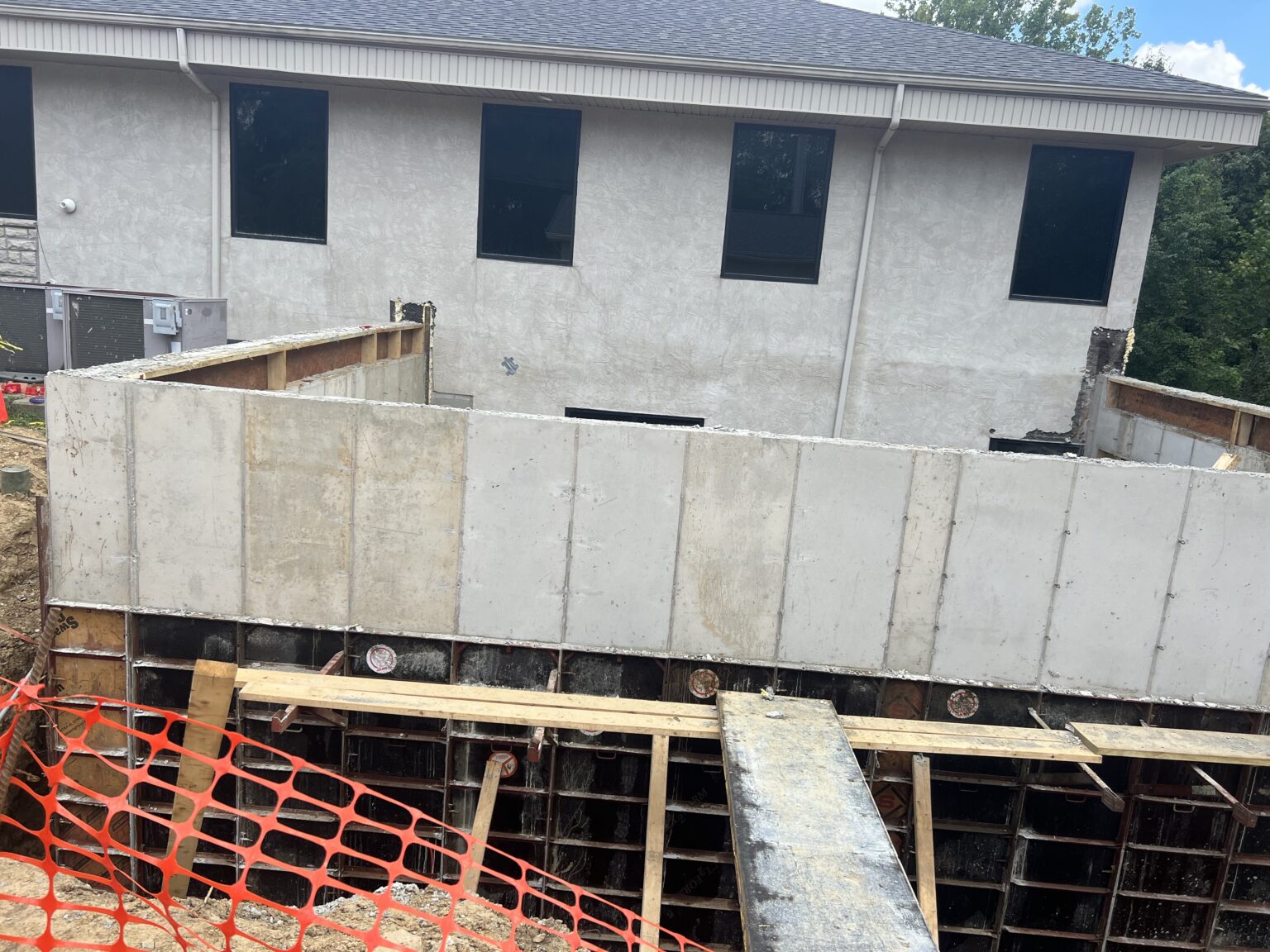 Concrete Wall - R Ruiz Concrete Construction